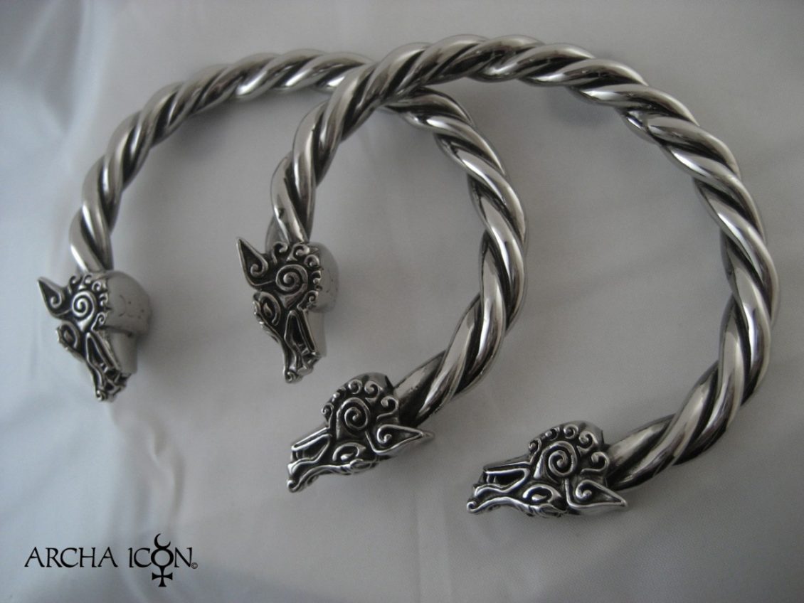 Blood Wolf Oath Ring - 2 Braides - Archa Icon